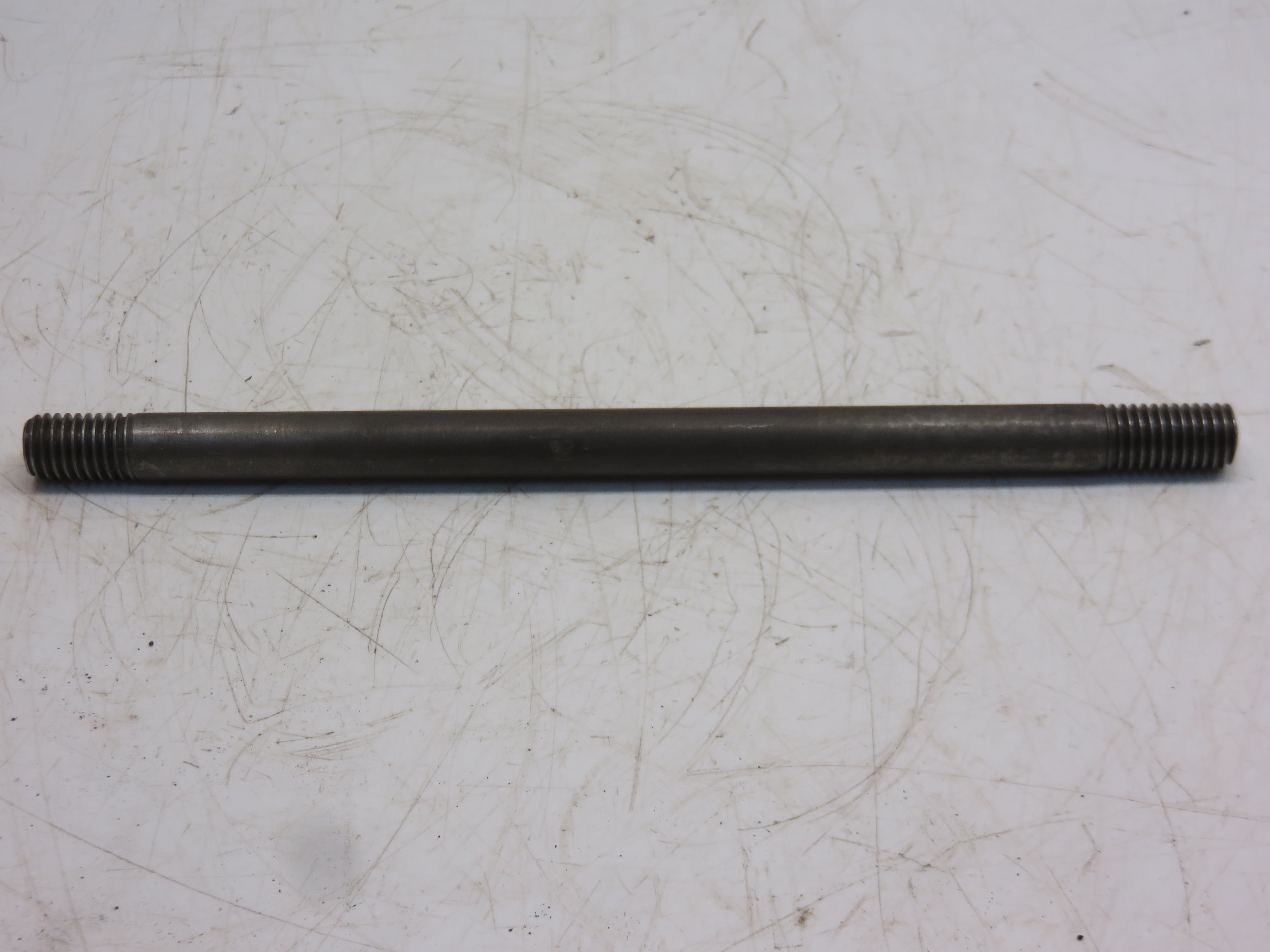 B1745R John Deere Oil Filter Head Stud For A, B, BR, BO, G, R, 50, 60 ...