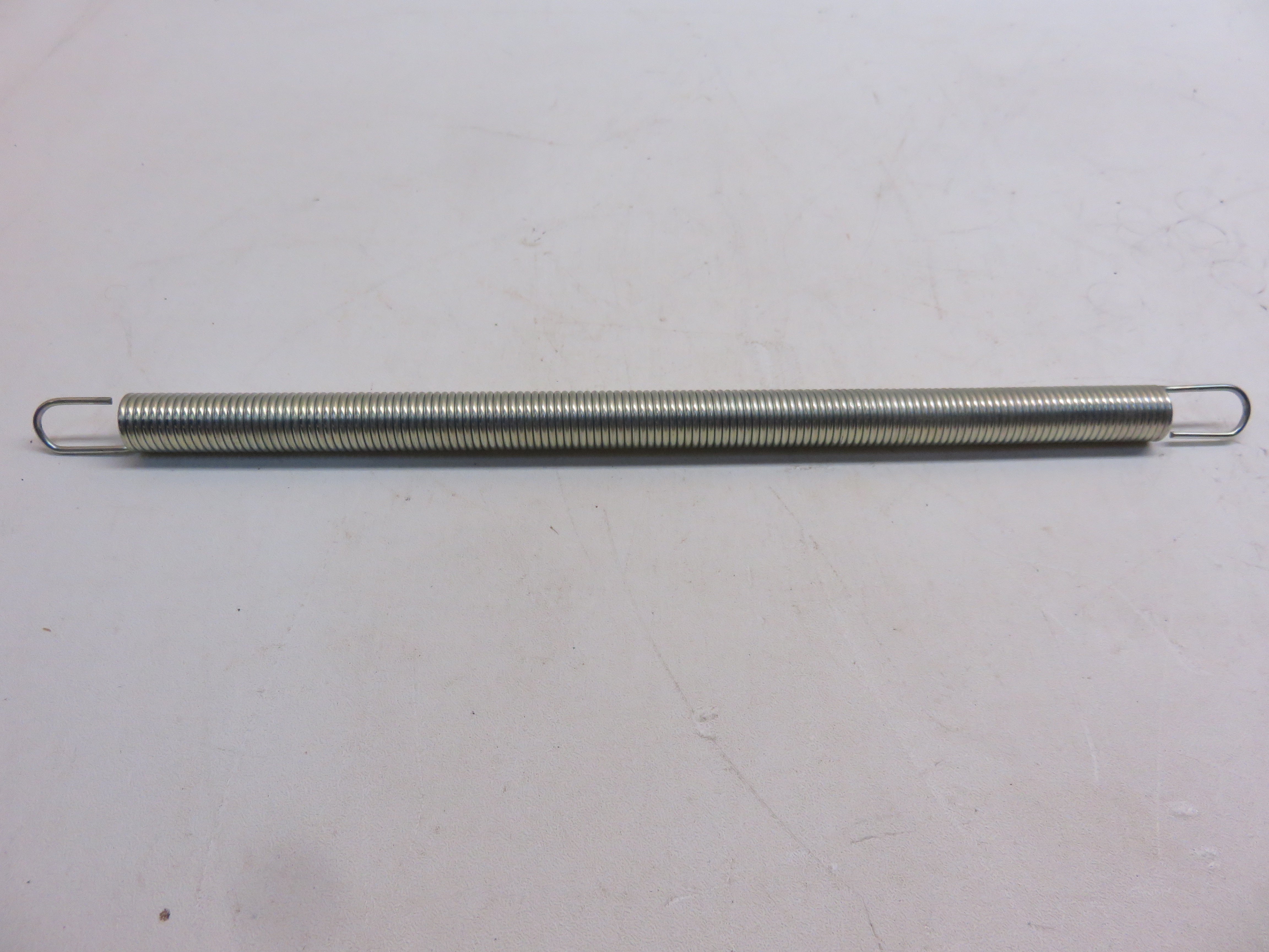 R26858 John Deere Side Screen Spring For 1010, 2510, 2520, 3010, 3020 ...