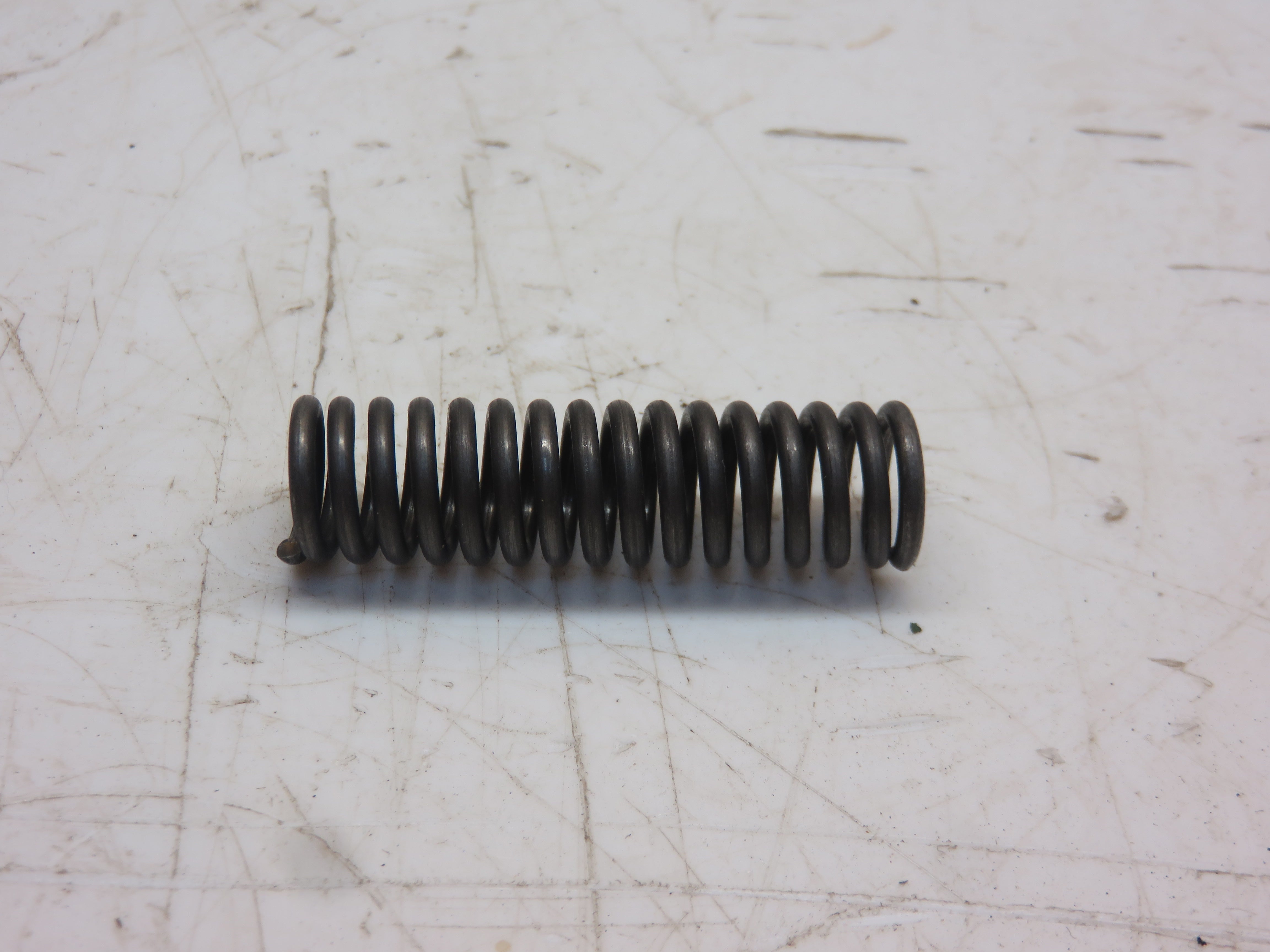 R26203 John Deere Shifter Pawl Spring For 2510, 2520, 3010, 3020, 4000 ...
