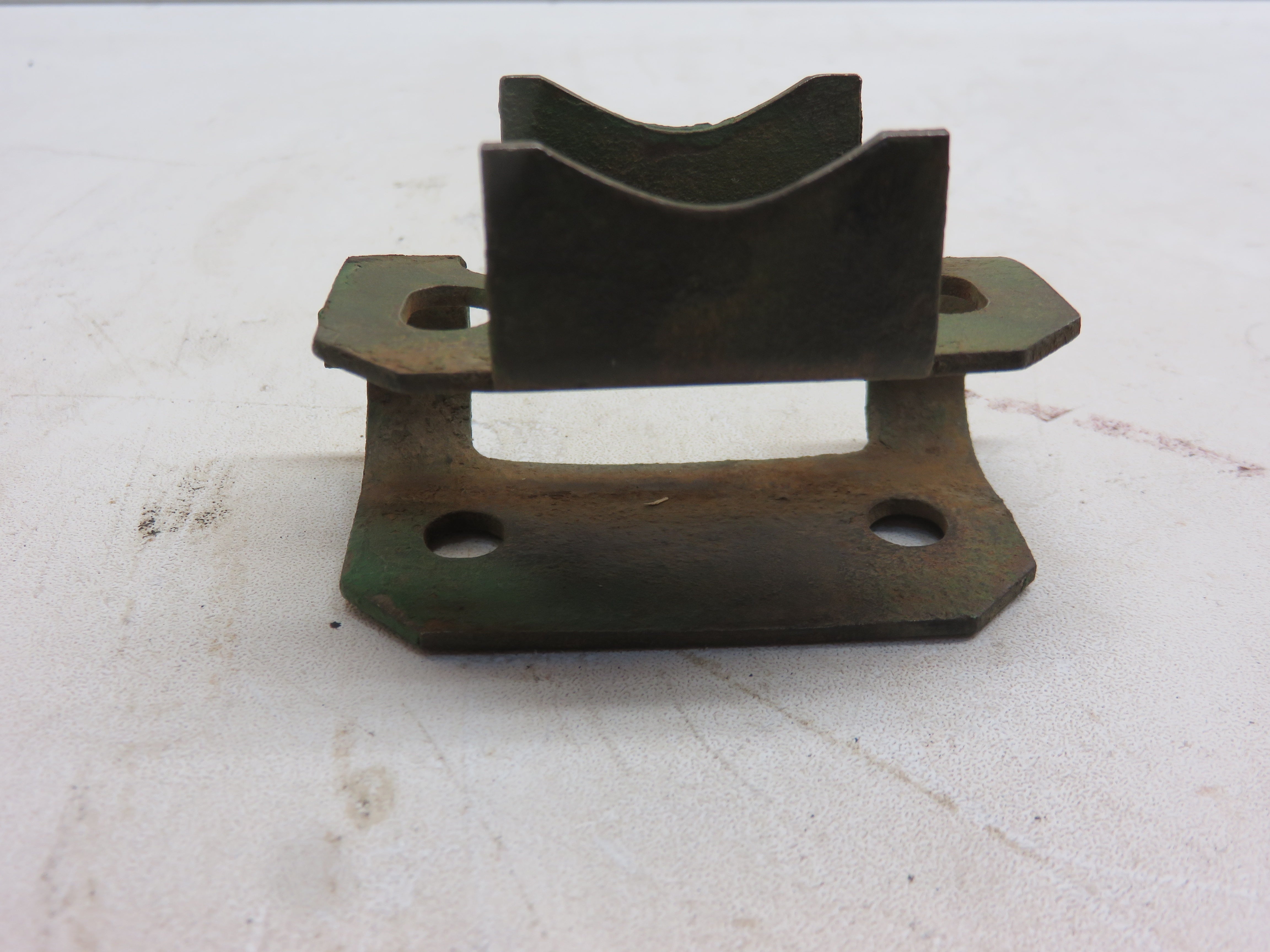 A4165R John Deere Spark Plug Conduit Bracket For A, AR, AO, B, G, 50 ...
