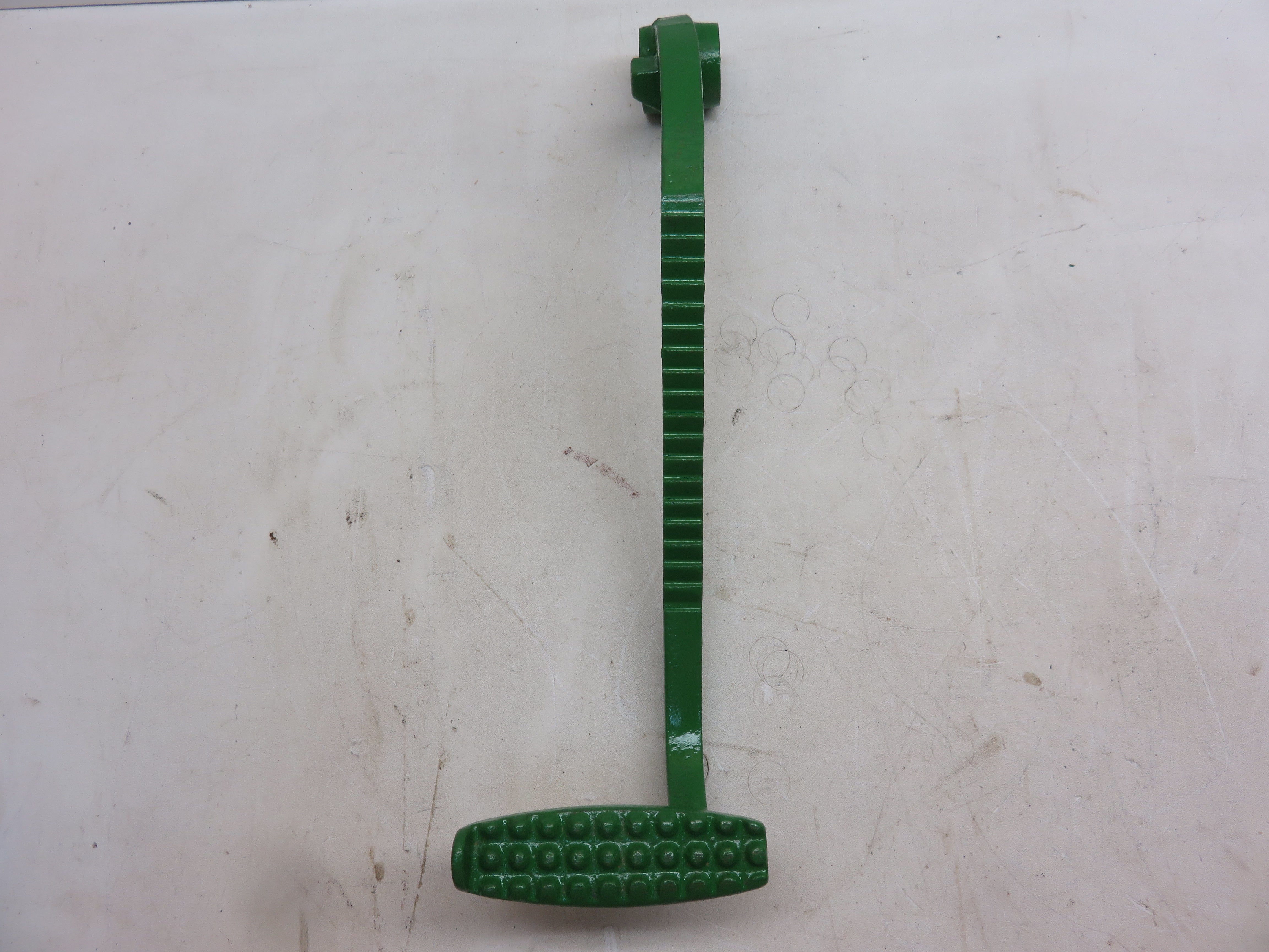 A88R John Deere Right Hand Brake Pedal For A, G, 60, 70, 520, 620, 720 ...