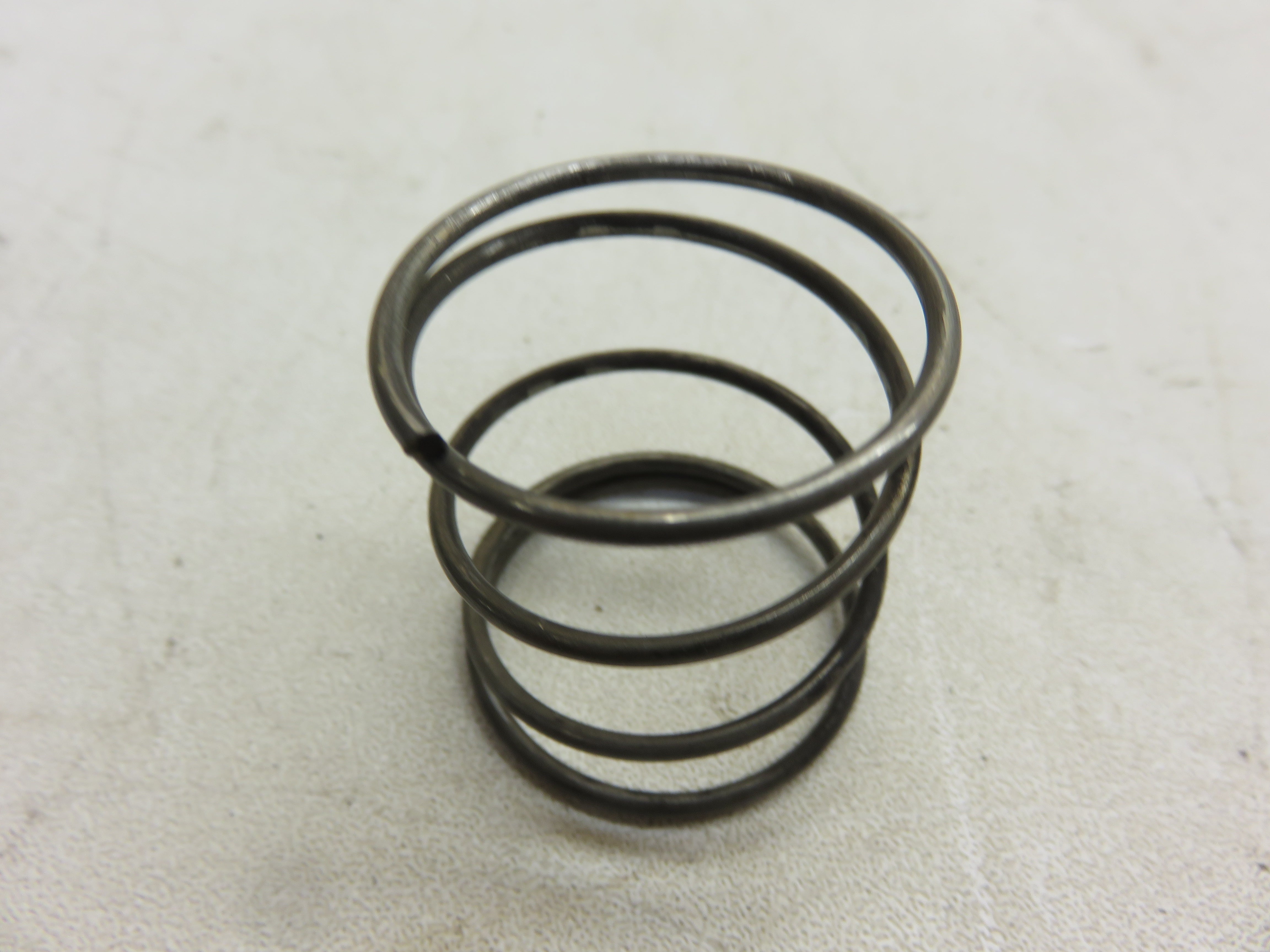 R273R John Deere Clutch Fork Spring For R, 50, 60, 80, 520, 620, 820 ...