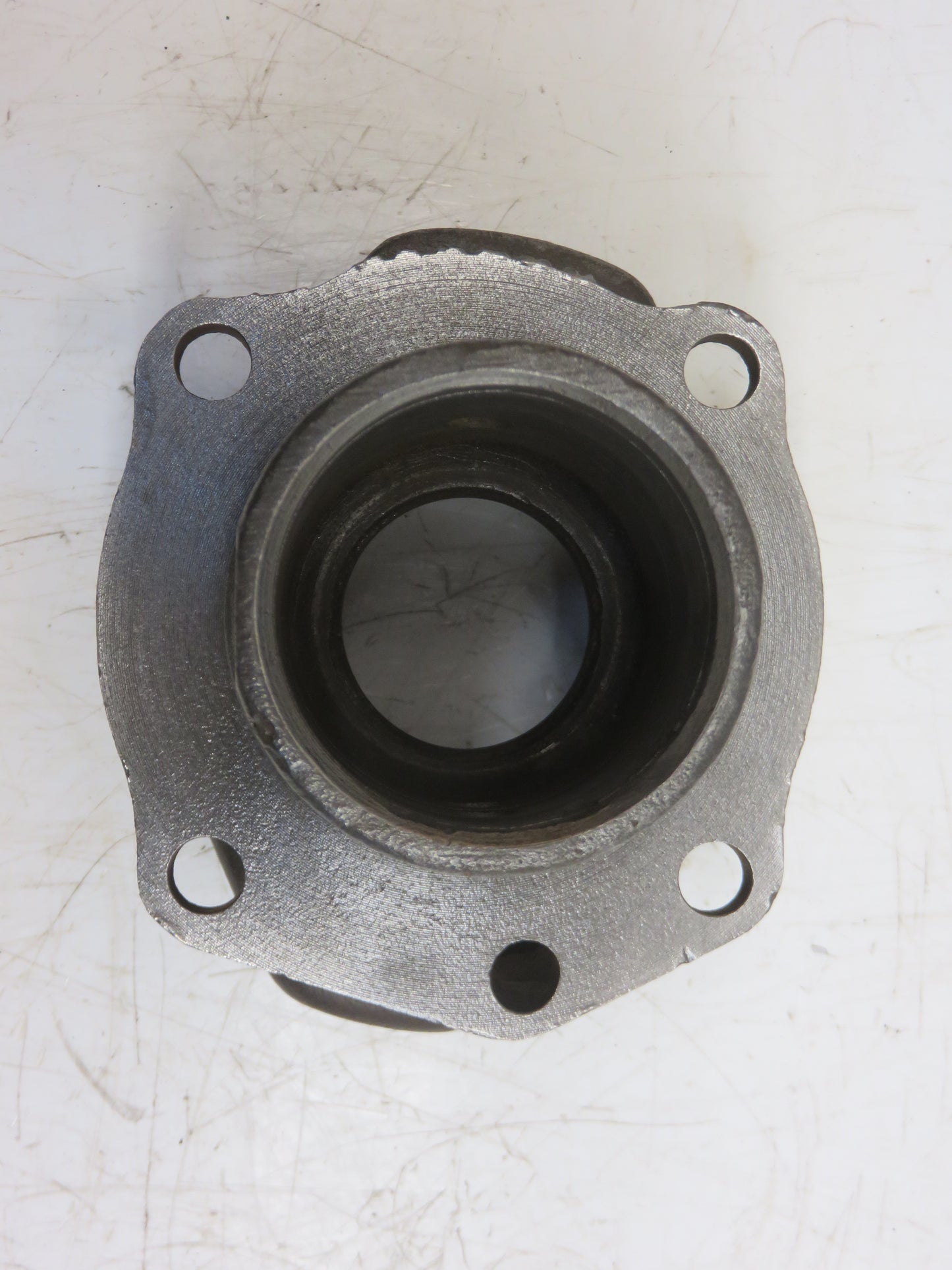 D2891R John Deere Right Hand Governor Shaft Bearing Housing For D ...