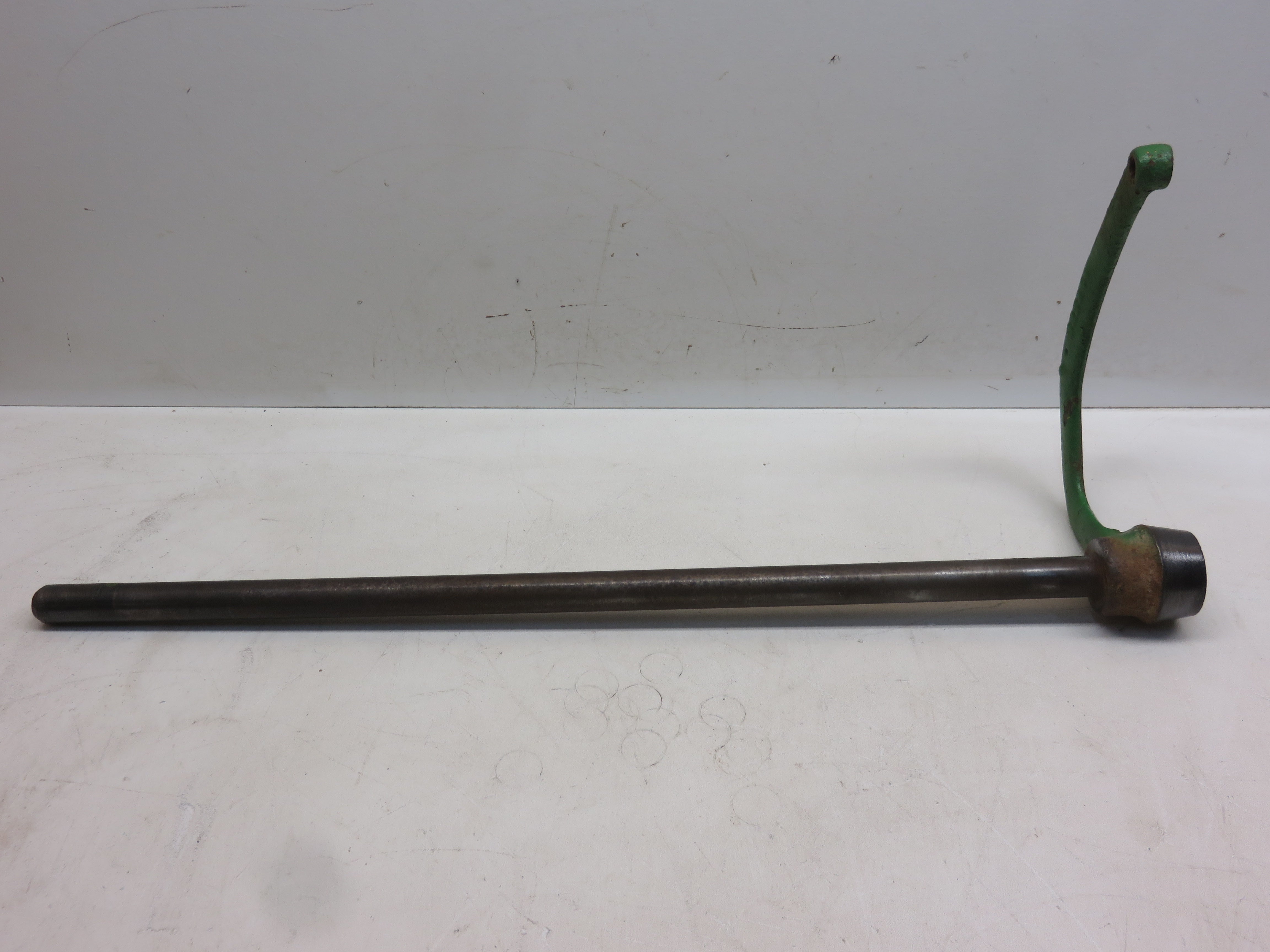 AA3973R, B2534R John Deere Throttle Control Arm With Shaft For A ...