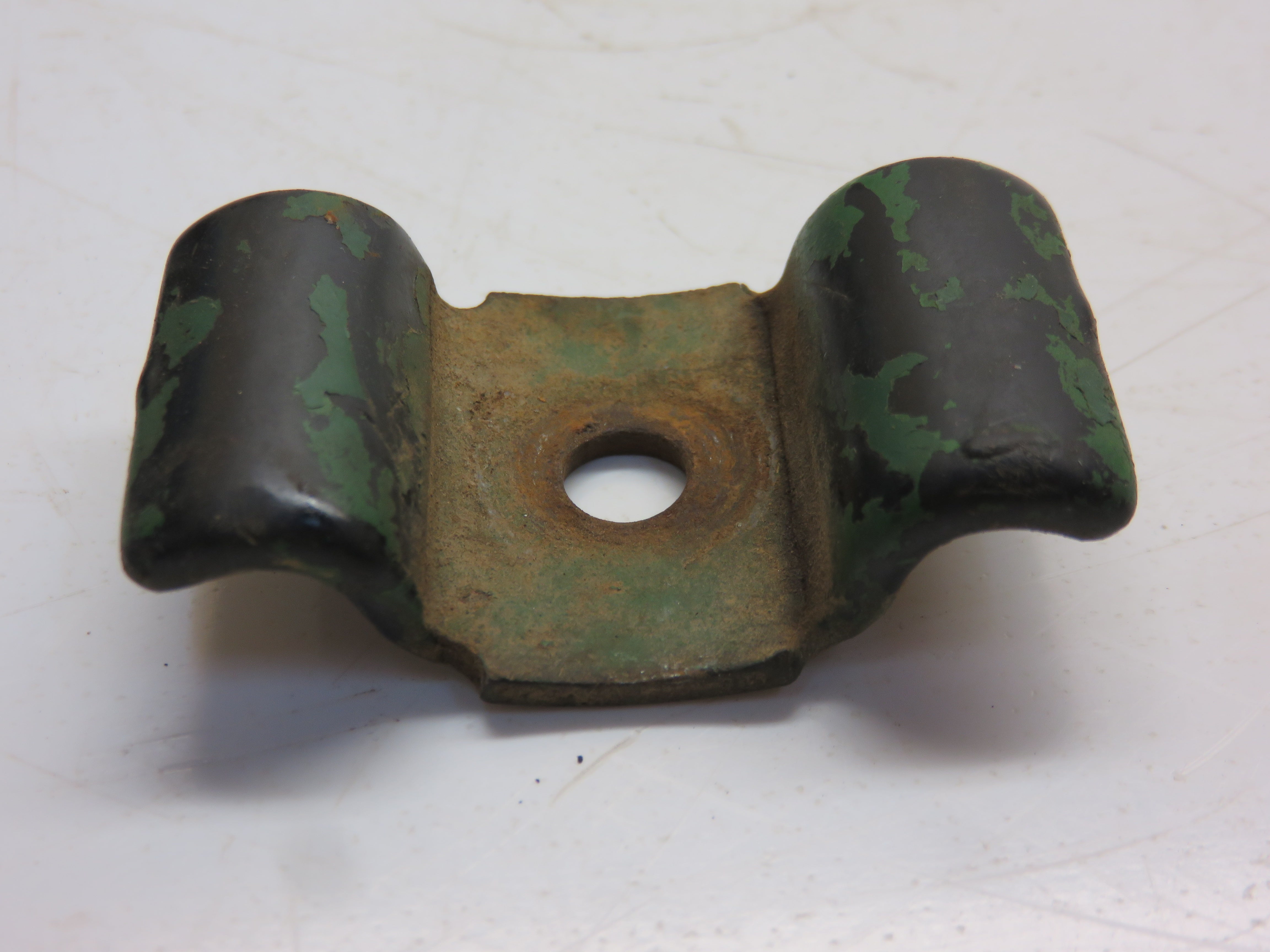 R27323 John Deere Hydraulic Line Clamp For 2510, 2520, 3010, 3020, 400 ...