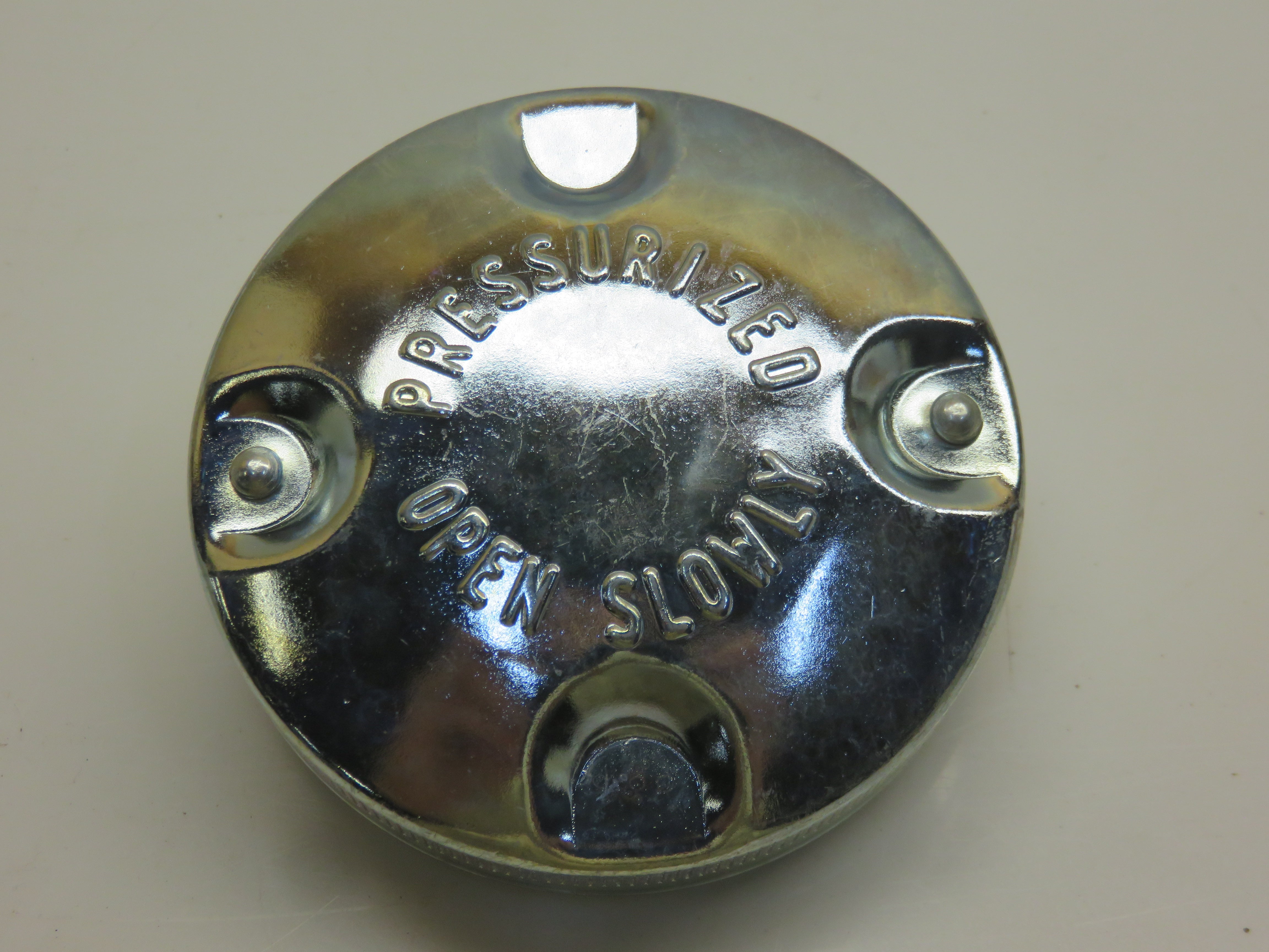 AA5757R John Deere Radiator Cap For 50, 60, 70, 80, 420, 520, 620, 720 ...