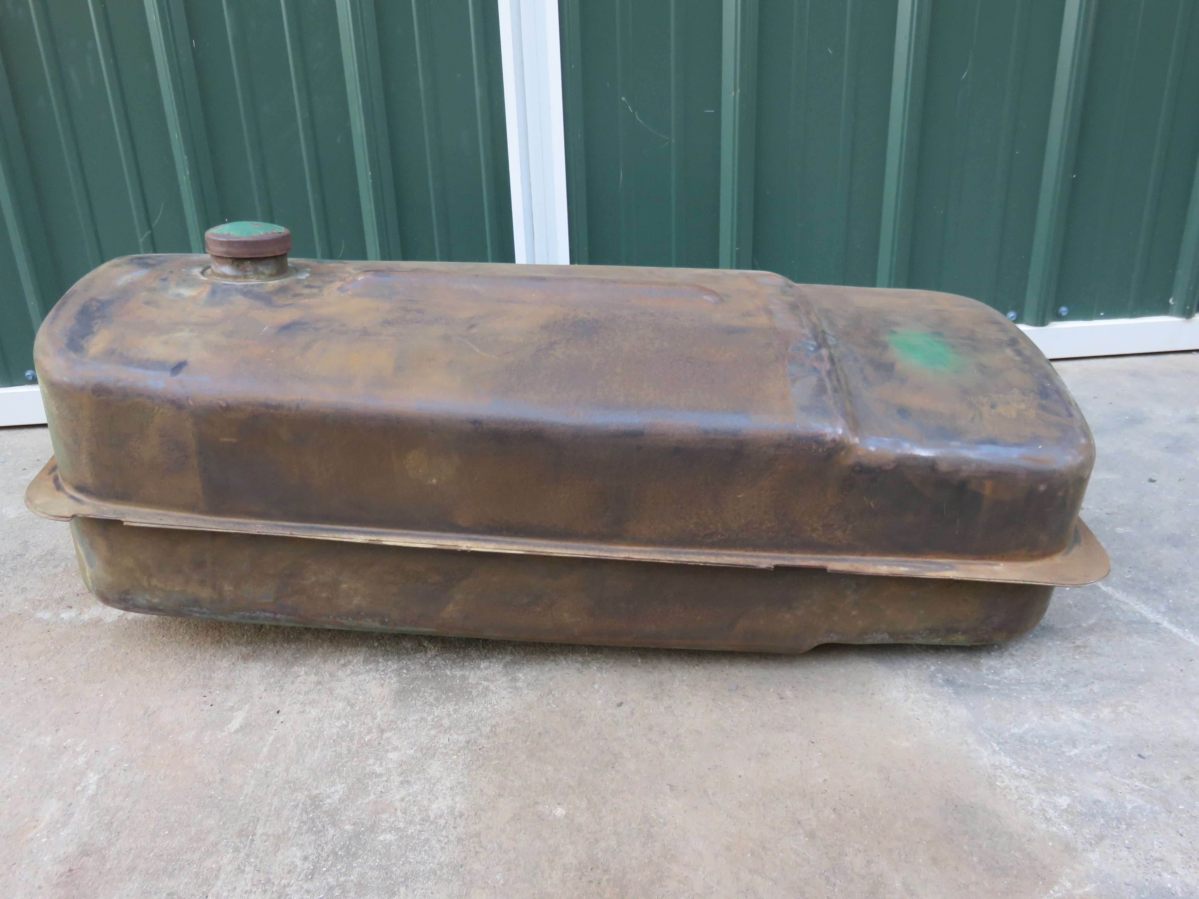 AA5057R John Deere Gas Tank For 60 – Vintage John Deere Parts