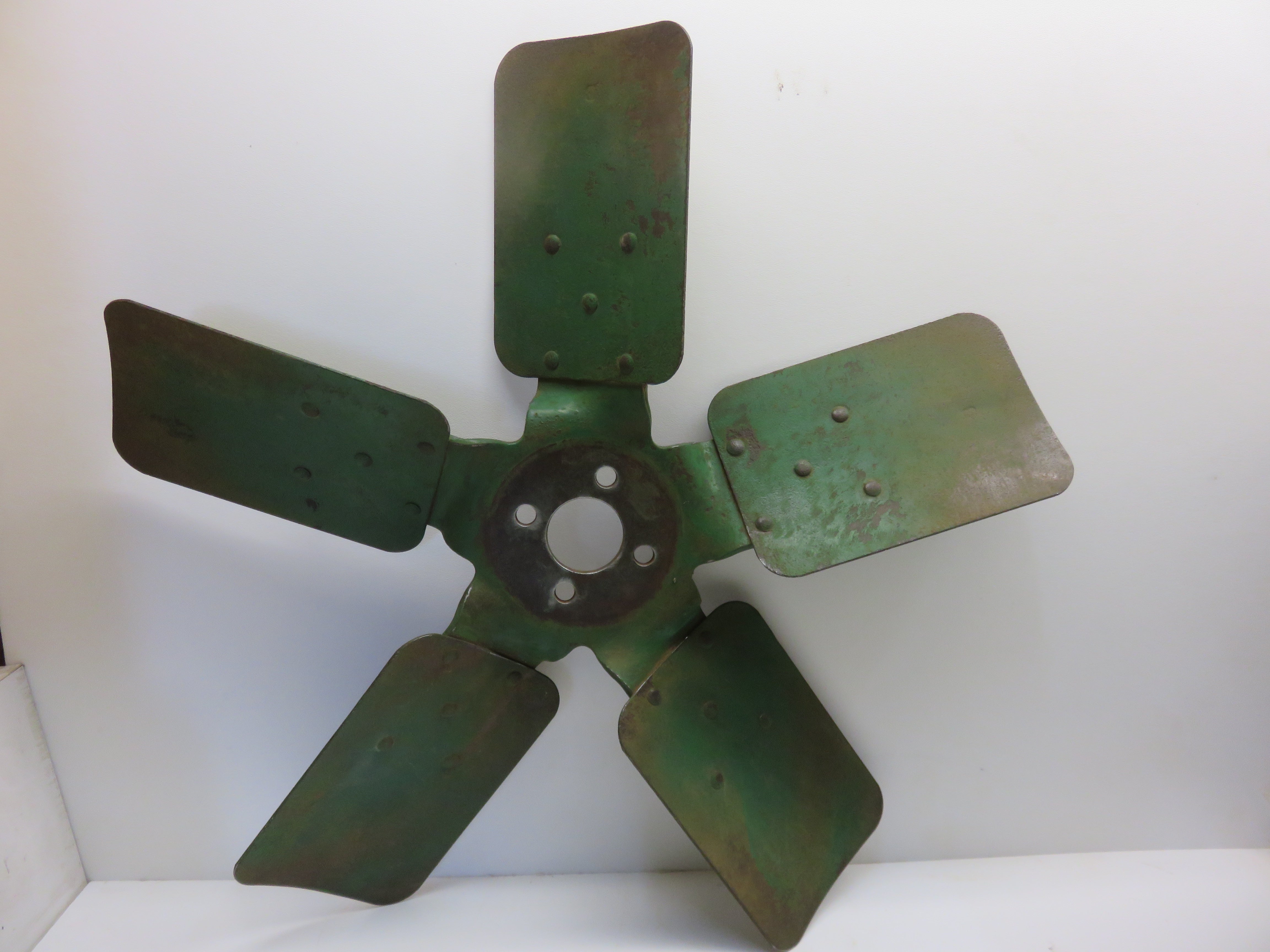 AR32172, AR34451 John Deere Fan Blade For 4010, 4000, 4020, 4230 ...