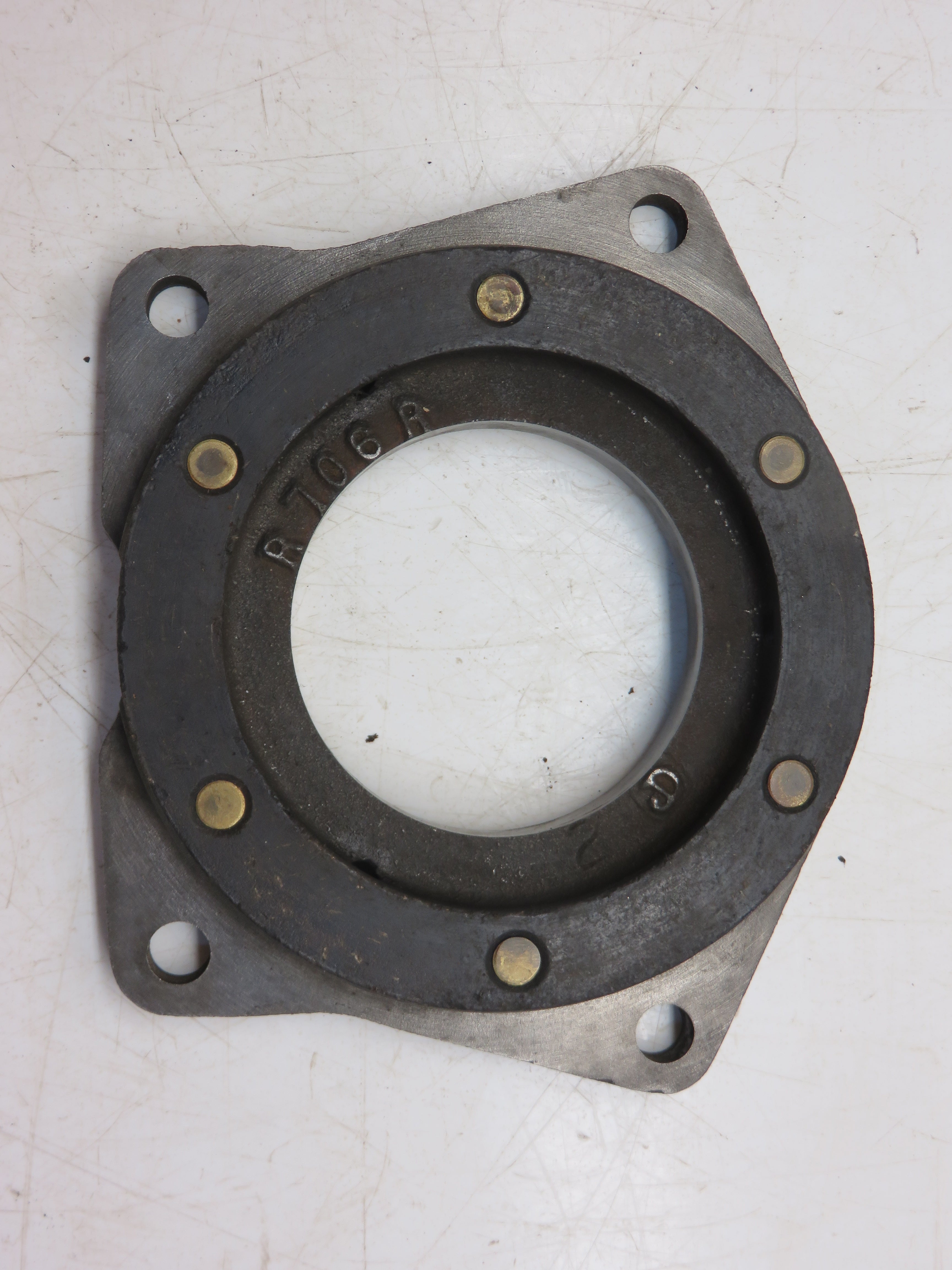 AR927R, R706R John Deere PTO Bearing Quill And Brake Plate For R ...