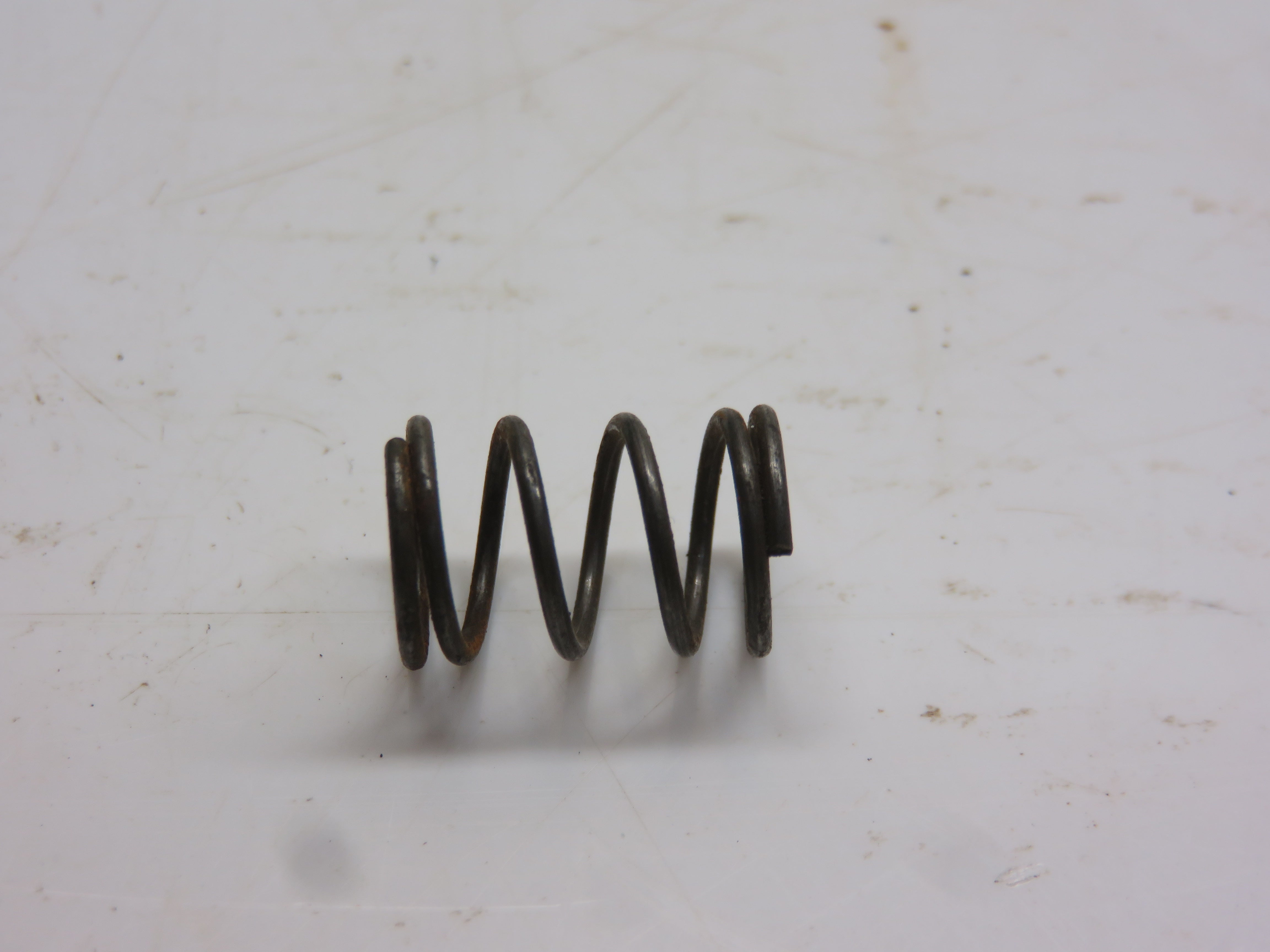 F1942R John Deere Spring For 60, 70, 80, 620, 720, 820, 630, 730, 830 ...
