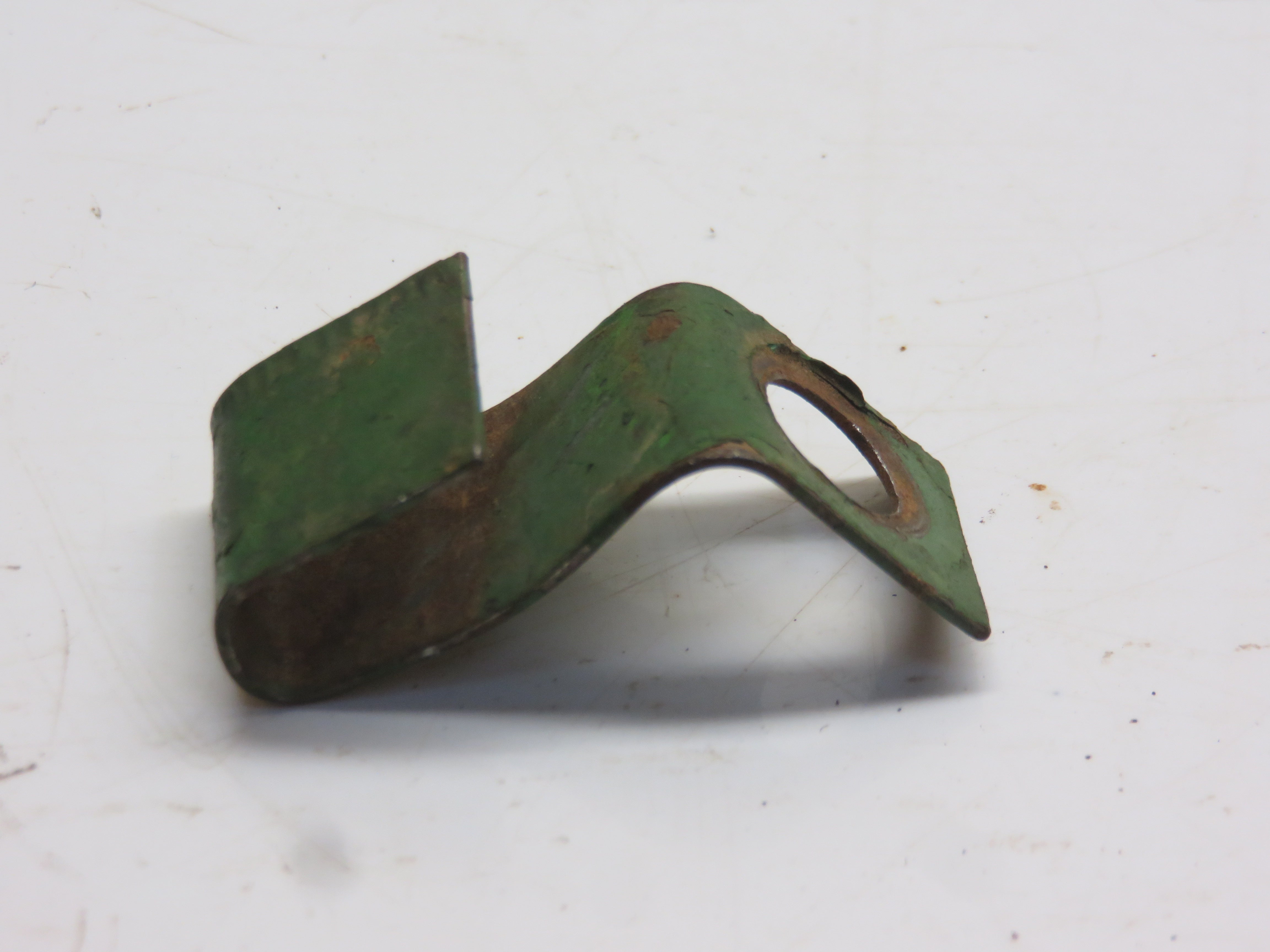 B1986R John Deere Wiring Harness Clip For A, B, D, G, 50, 60, 70, 80 ...