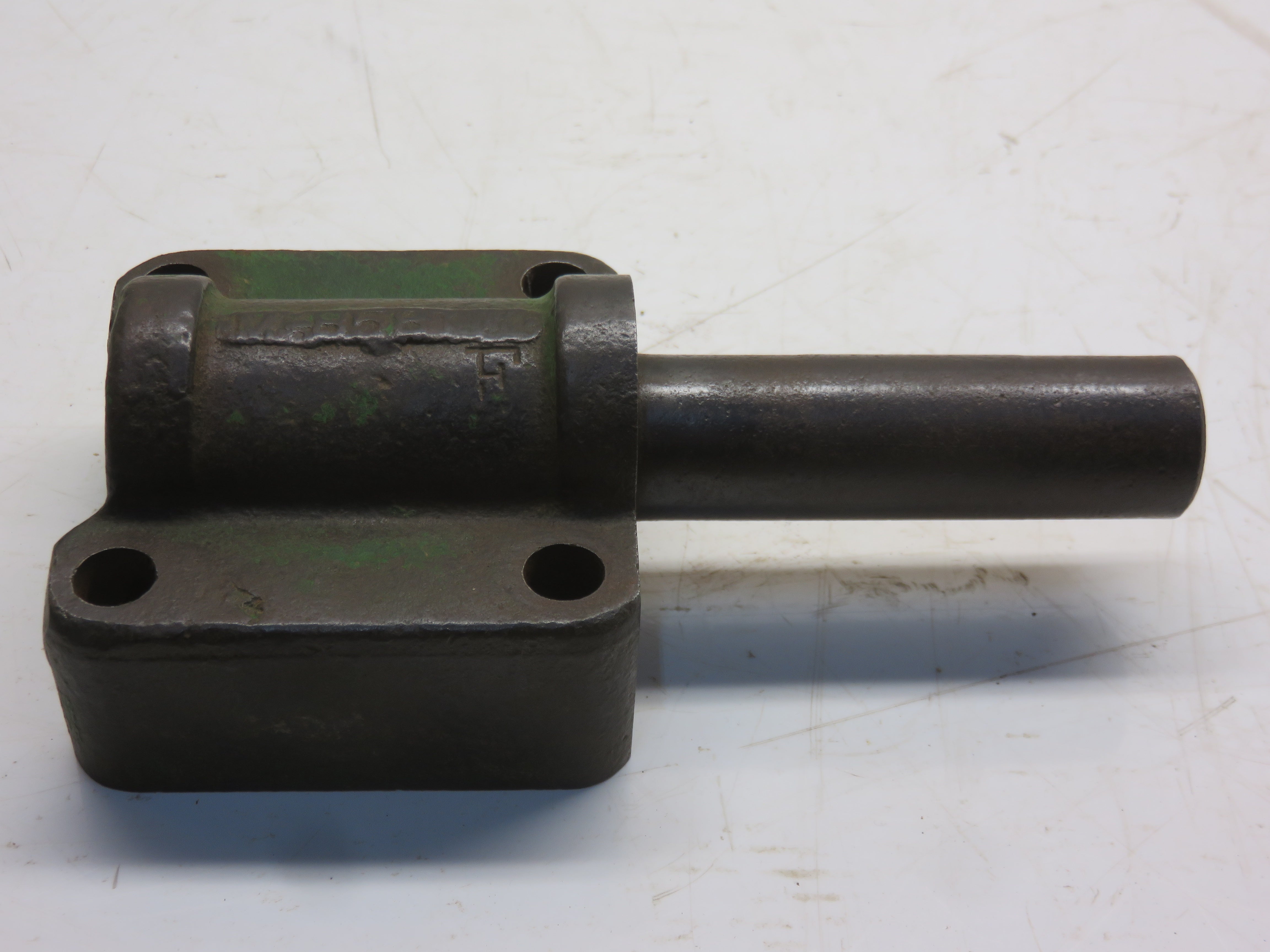 M858T John Deere Drawbar Anchor Pivot For MT – Vintage John Deere Parts