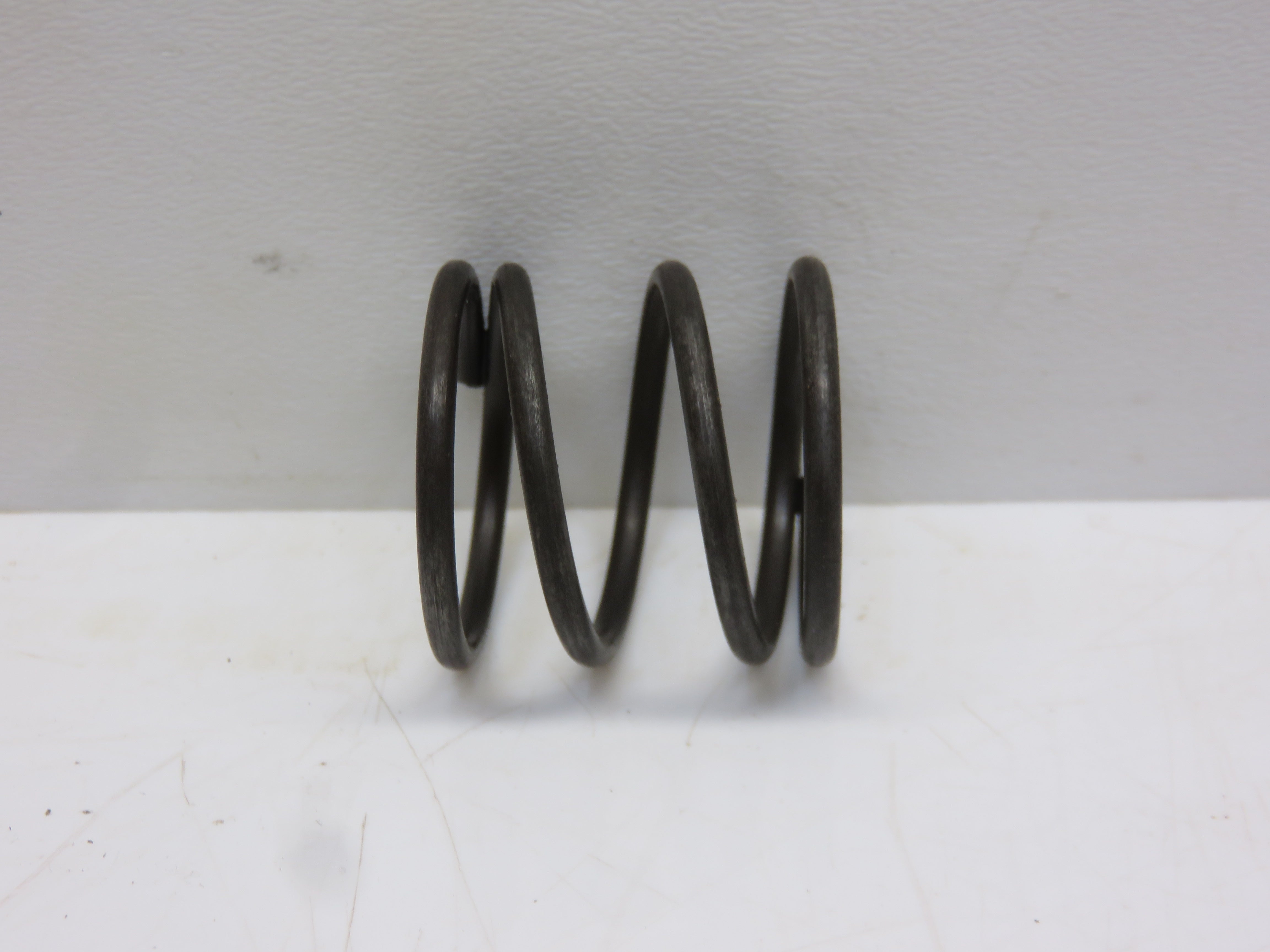 M90T John Deere Oil Filter Bottom Plate Spring For M, MT, 40, 320, 420 ...