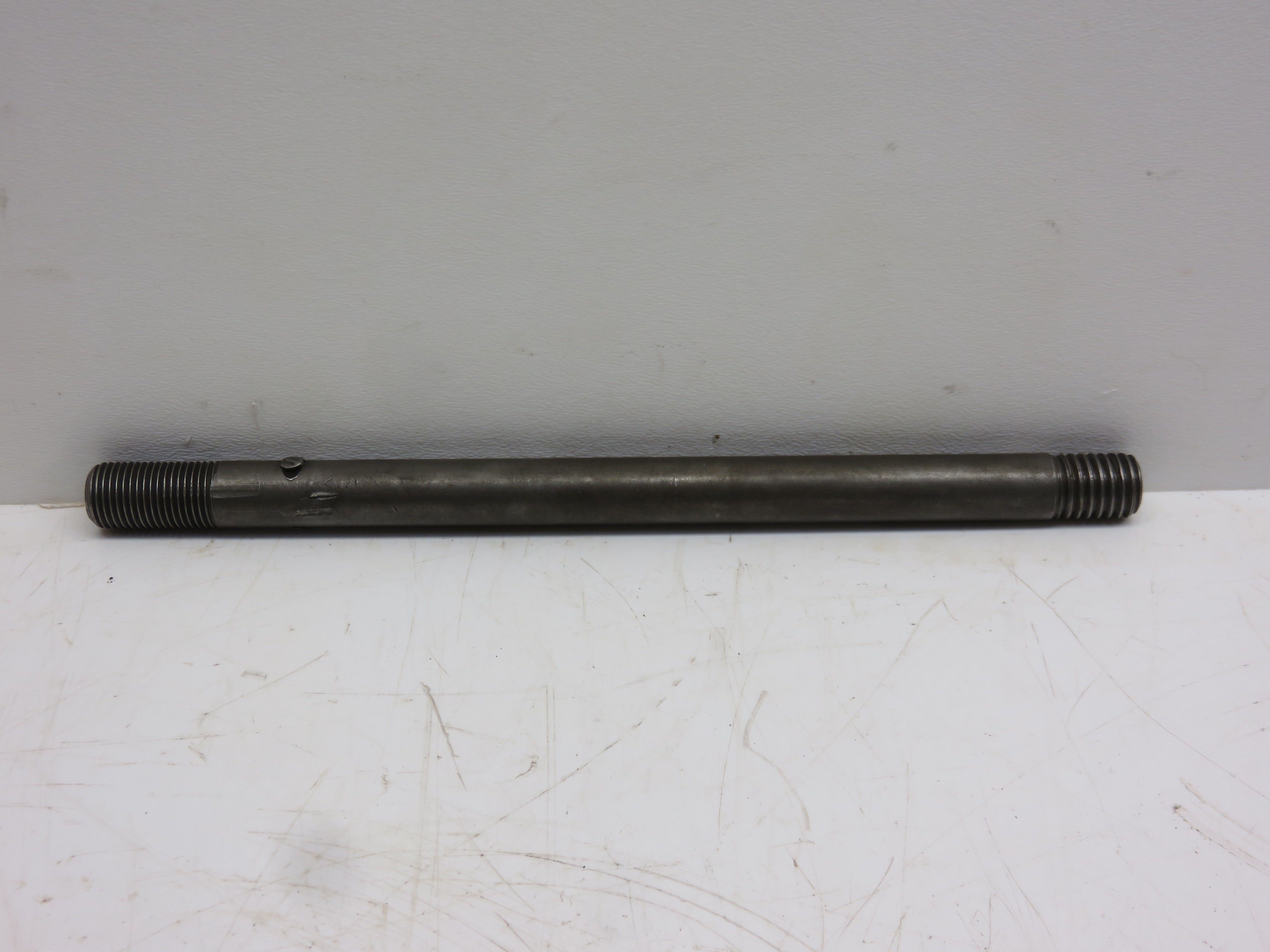 M95T John Deere Oil Filter Stud For M, 40, 320, 330, 420, 430 – Vintage ...