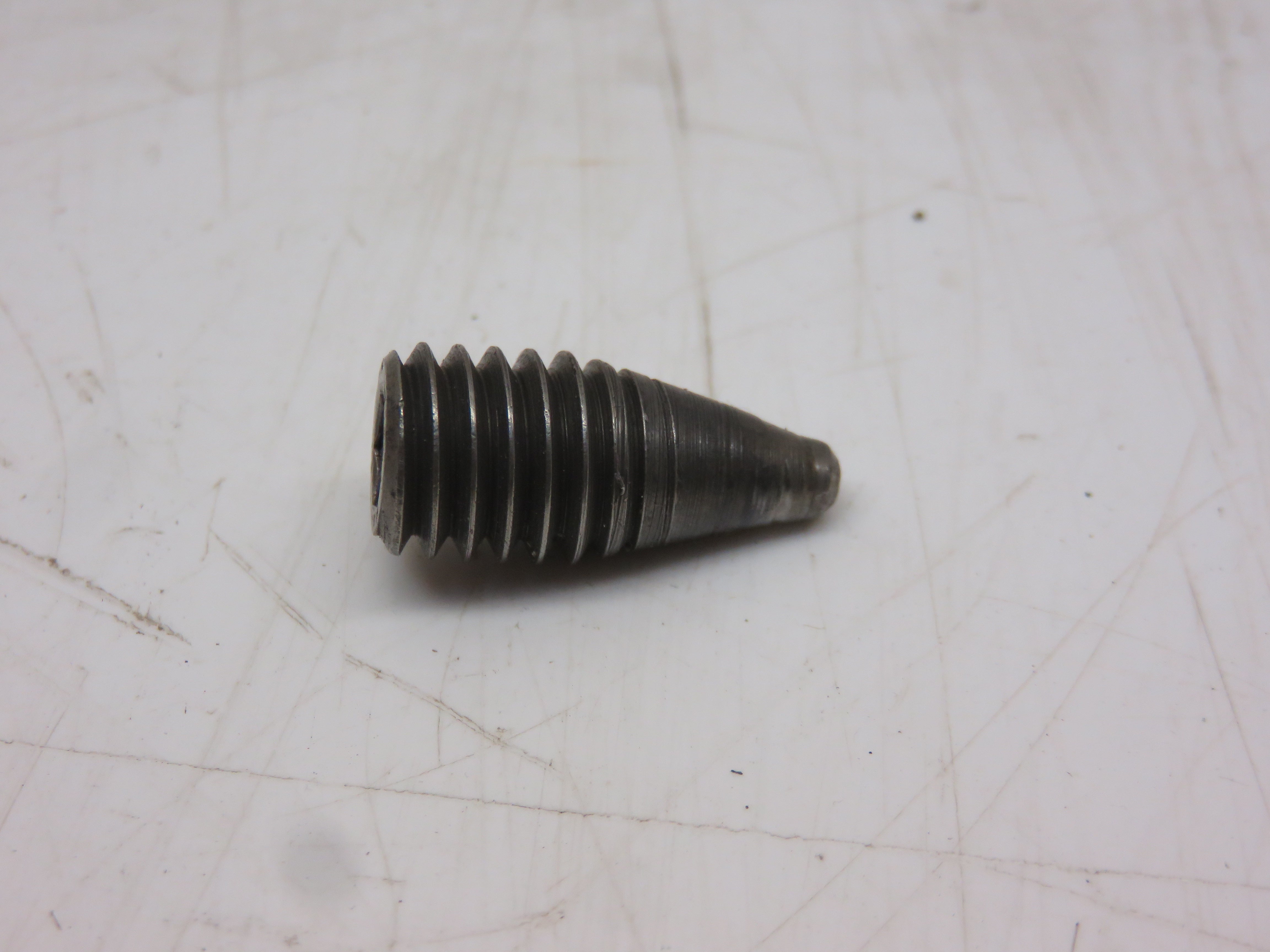 L4029T John Deere Reverse Idler Shaft Lock Screw For L, LA, LI ...