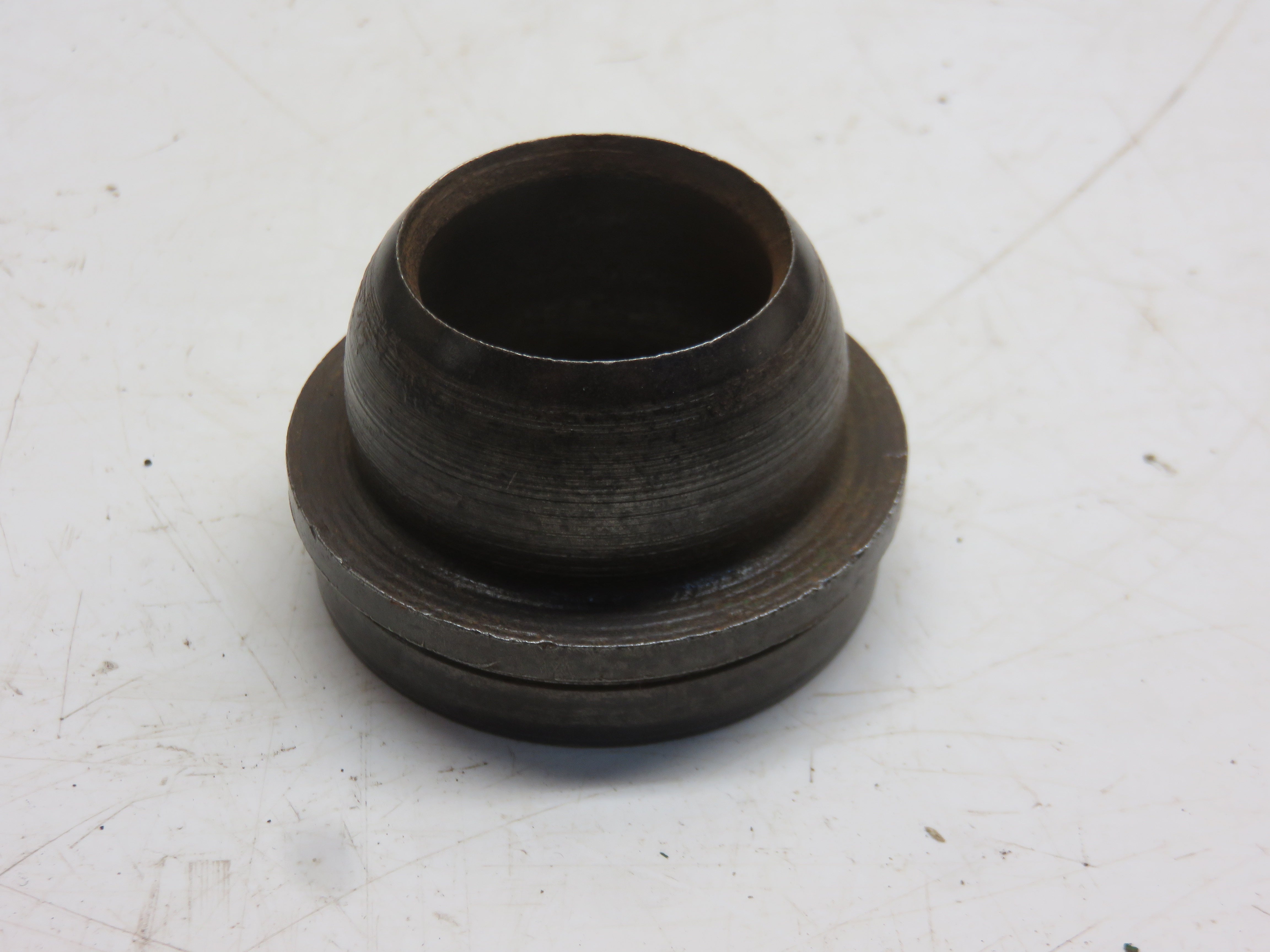 H377R John Deere Fulcrum Ball Socket For H – Vintage John Deere Parts
