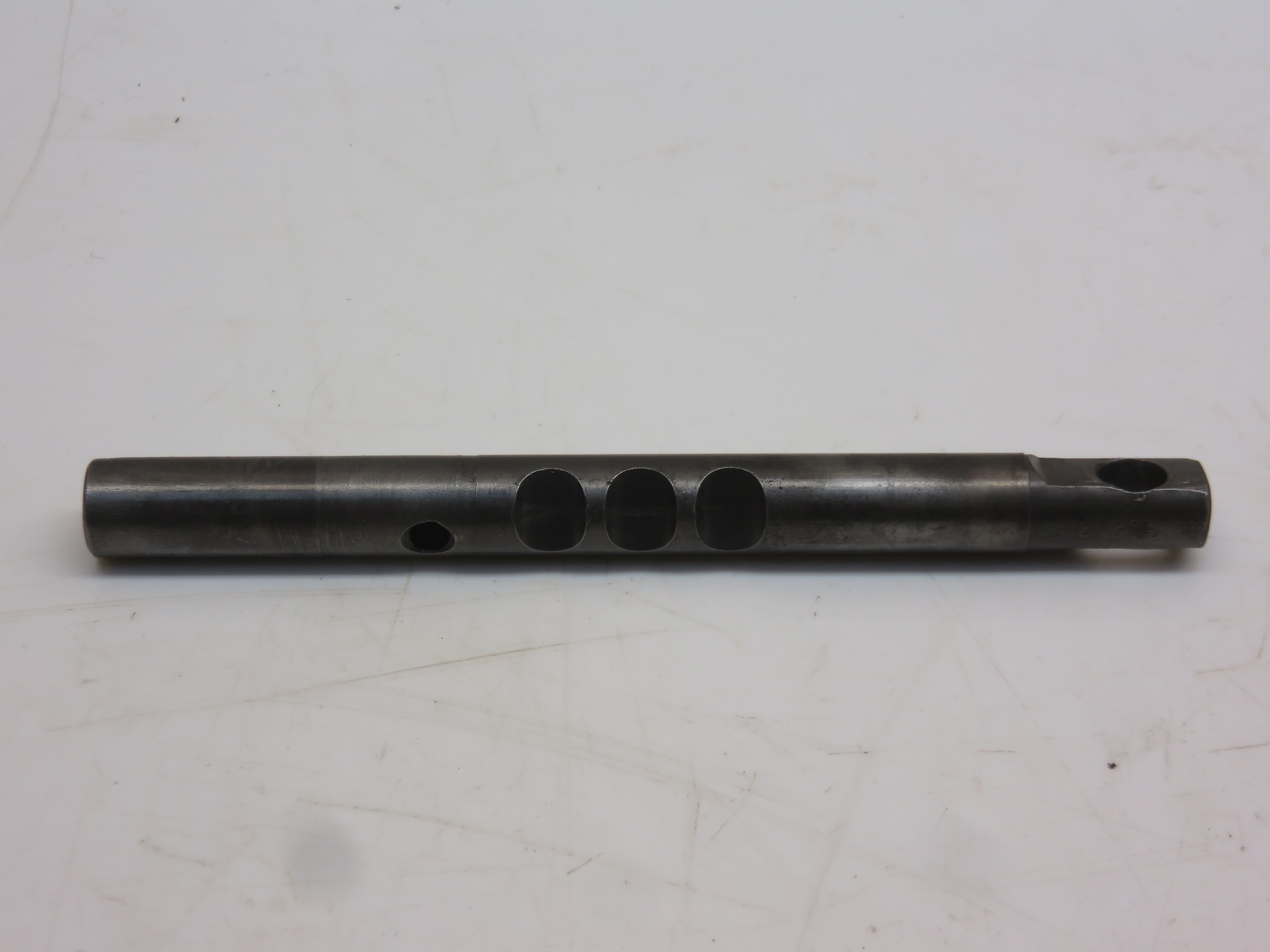 M3711T John Deere Reverser Shifter Shaft For 420 – Vintage John Deere Parts