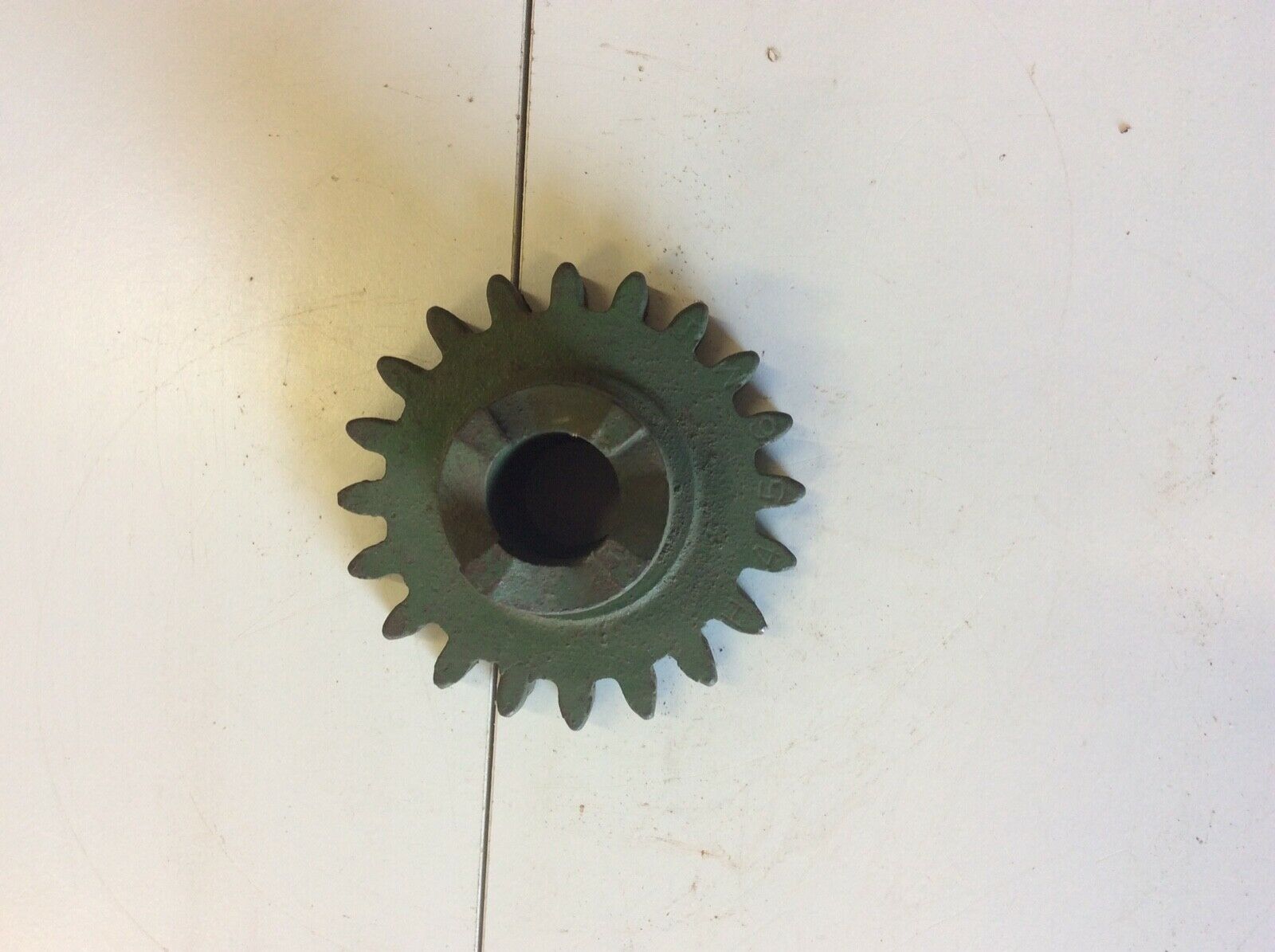 H456M John Deere NOS Feed Shaft Gear With 20 Teeth For Number 7 Fertil ...