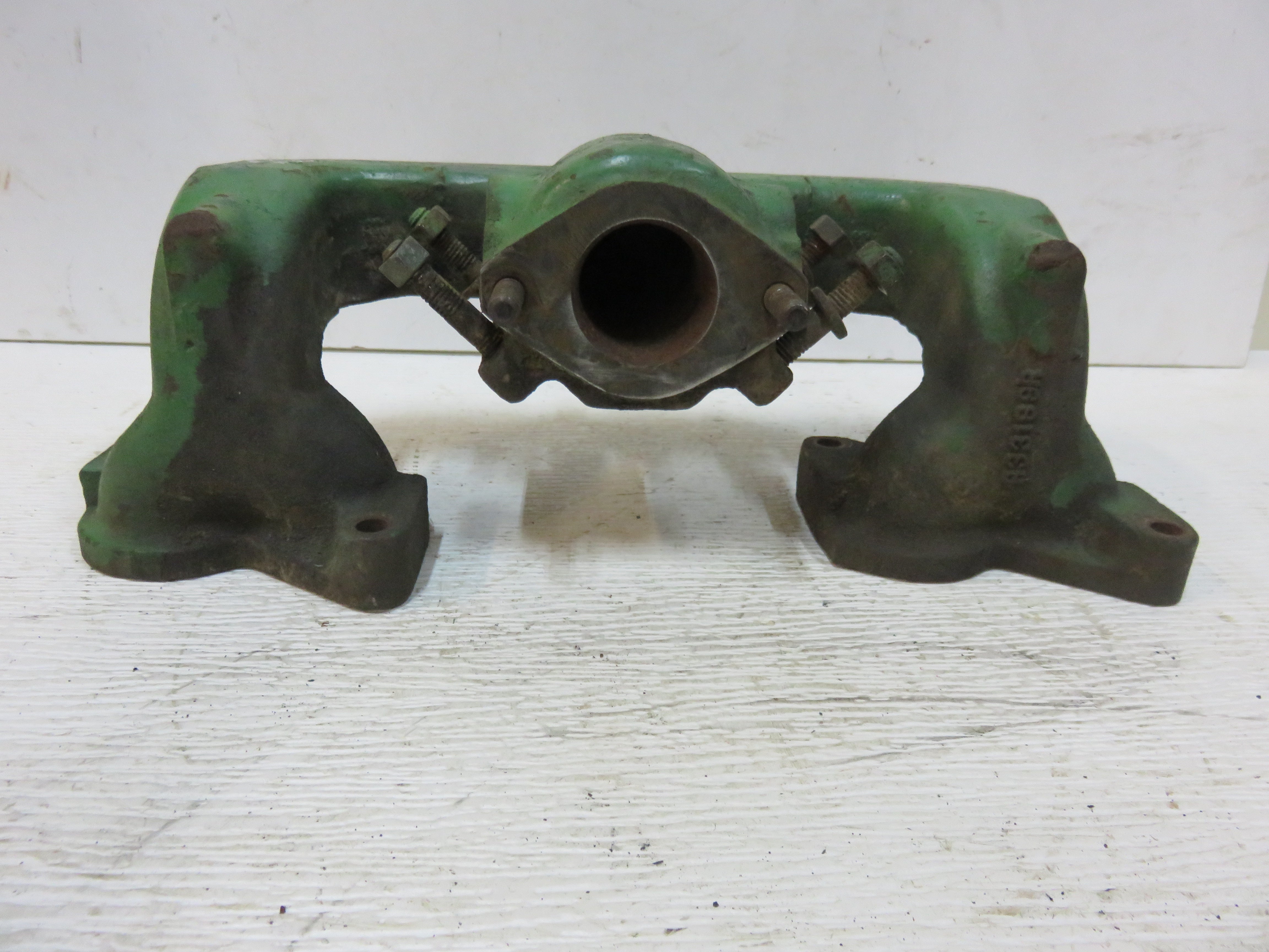 AR56076, R33189 John Deere Intake Manifold For 3010, 3020 – Vintage ...