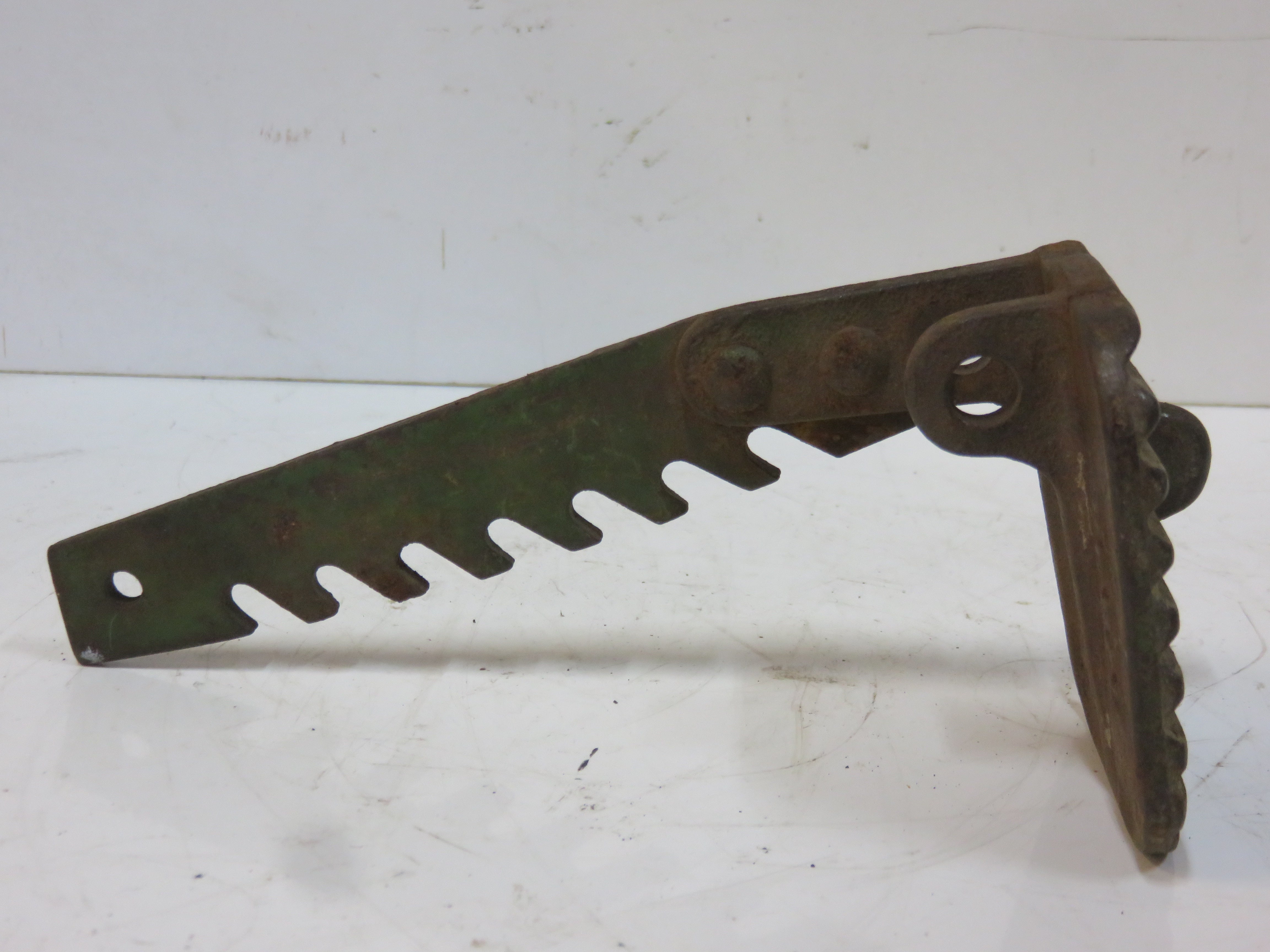 AR1866R, R783R John Deere Right Hand Brake Pedal For R – Vintage John ...